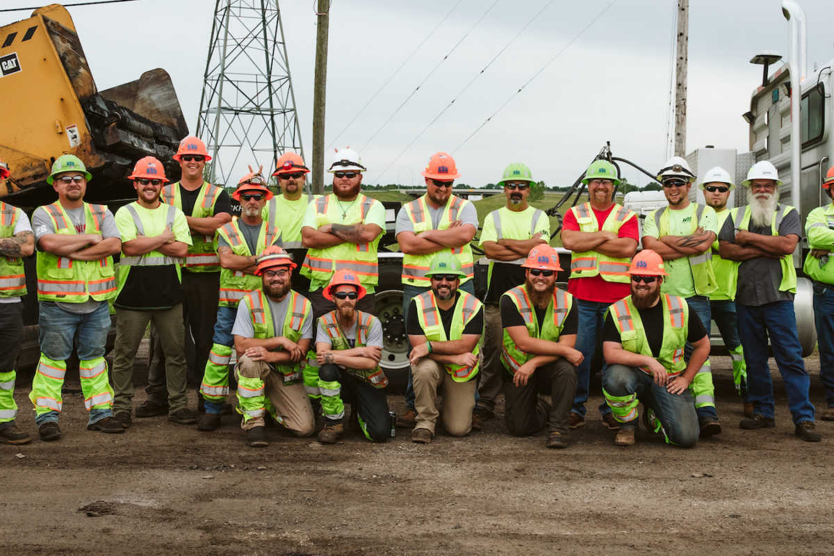 Go the Extra Mile: Asphalt Crew Feature » Emery Sapp & Sons